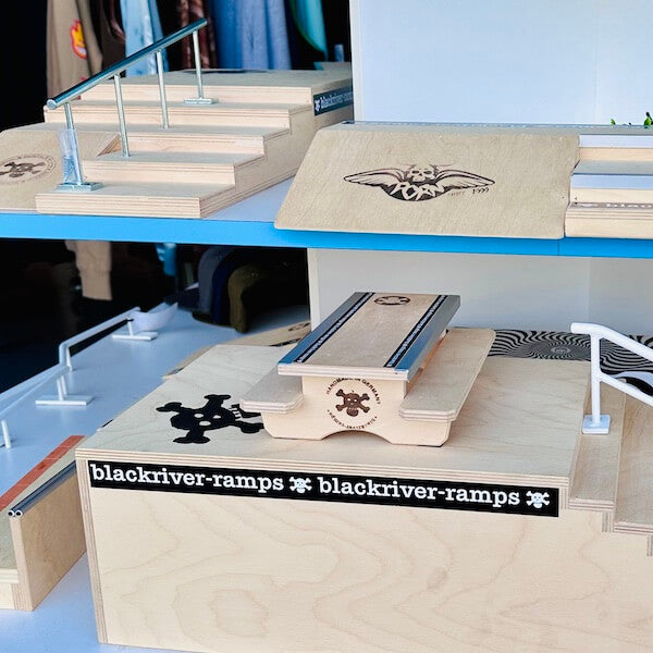 Fingerboard Obstacles – Status Skateshop